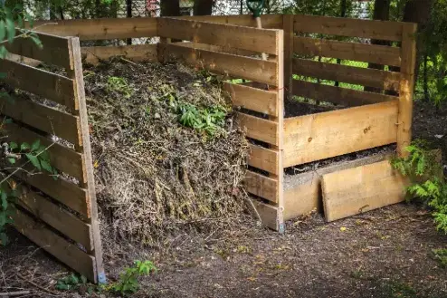 OPEN OR CLOSED COMPOSTER: MISTAKES TO AVOID WITH COMPOST – Plants and ...