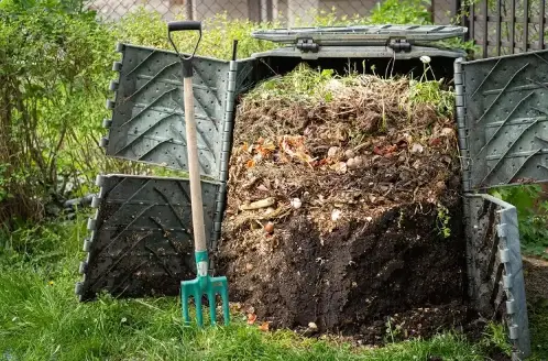 HOW DO YOU KNOW IF COMPOST IS READY TO USE? WHEN TO EMPTY THE COMPOSTER ...