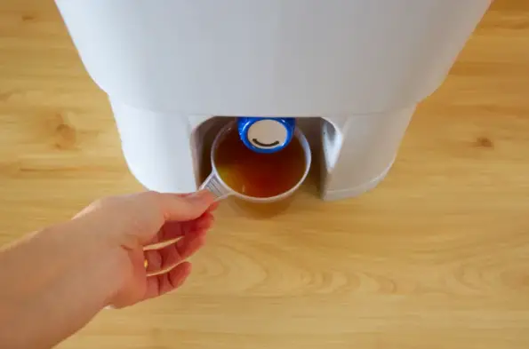 HOW TO USE COMPOST JUICE? ALL ITS BENEFITS IN THE GARDEN! – Plants and ...